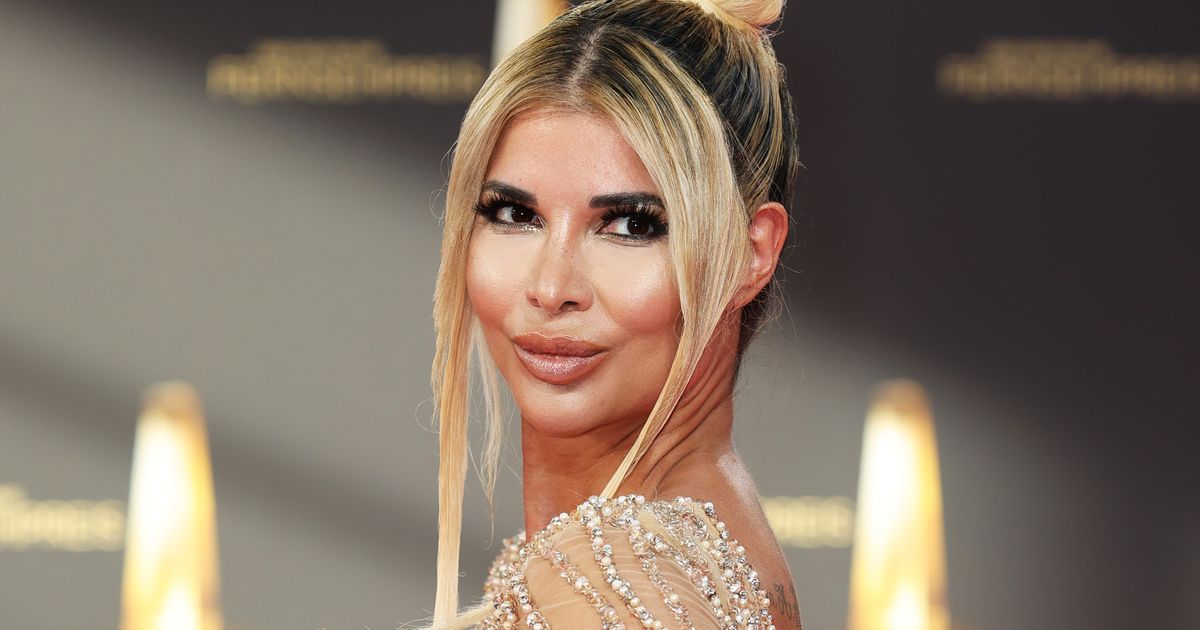 Micaela Schäfer veräppelt mit riesigem Tattoo ihre Fans | BUNTE.de