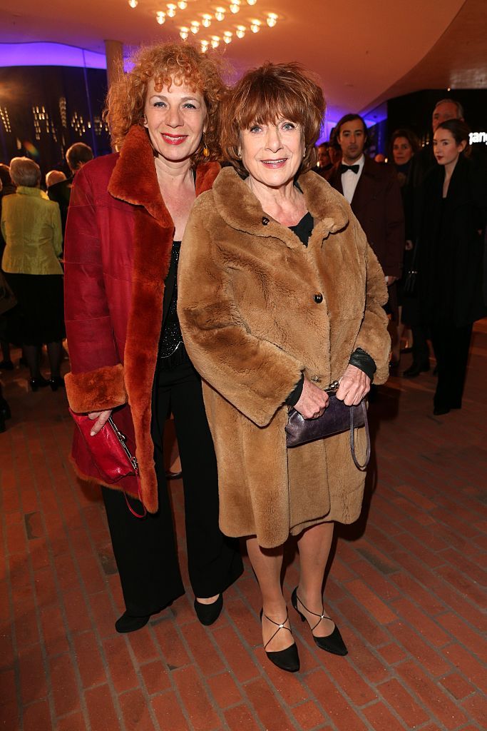 Erkannt? Das ist Hannelore Hogers (†84) Tochter Nina | BUNTE.de