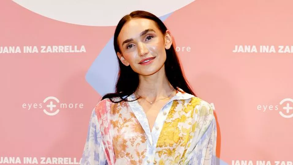 Anna Adamyan zeigt ungesehene Bilder ihres Babys | BUNTE.de