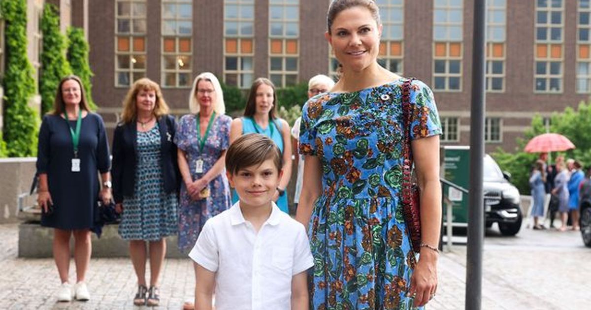 Victoria von Schweden: Wunderschön im Blumenkleid – doch alle schauen ...
