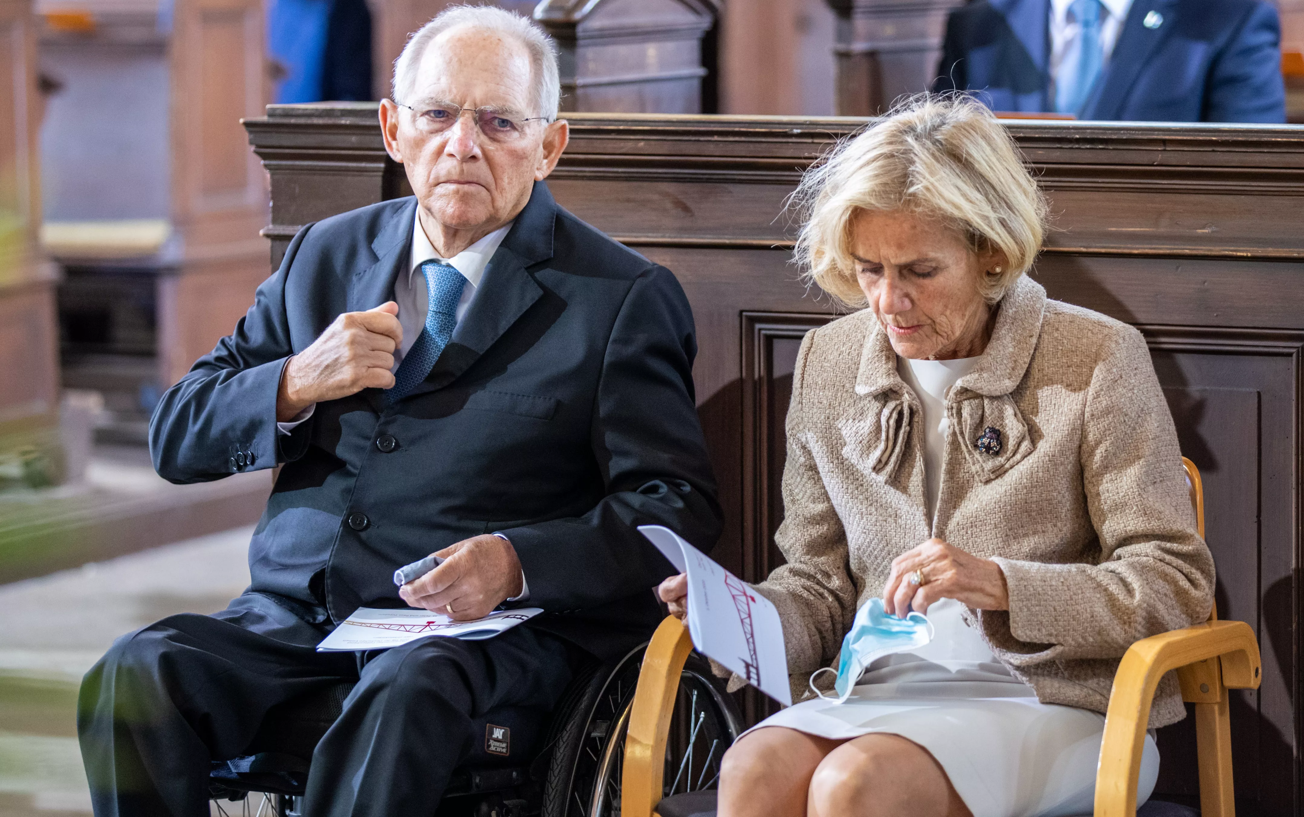 Wolfgang Schäubles Frau Ingeborg muss ihn nach 54 Ehejahren zu Grabe ...