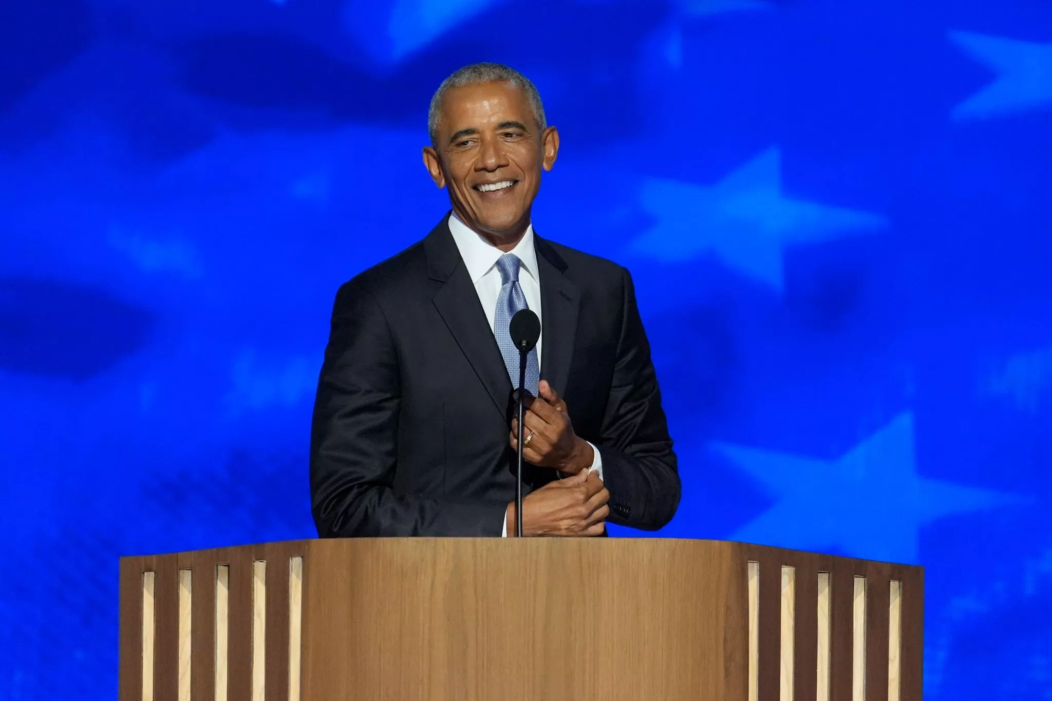 Barack & Michelle Obama rühren bei Parteitag der Demokraten zu Tränen ...