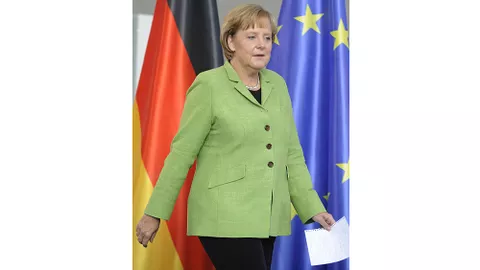Angela Merkel: Sie recycelt ihre Looks - Bildergalerie bei BUNTE.de