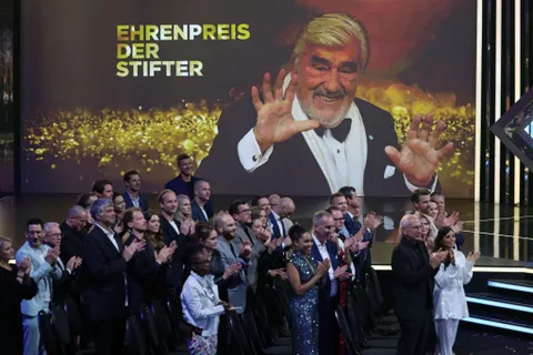 Barbara Schöneberger, Klaas Heufer-Umlauf, Bill Kaulitz & Co.: Stars ...