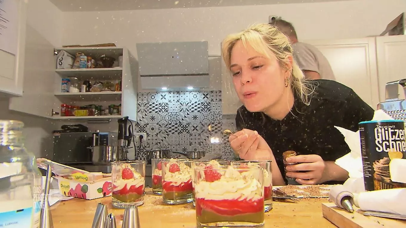 "Das perfekte Dinner": Janines Dessert sieht aus wie "Erbrochenes ...