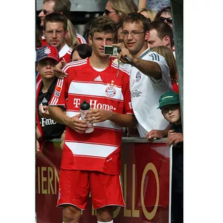 Thomas Müller: Sein Entdecker: So war der Fußball-Star als Kind | BUNTE.de