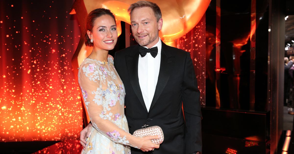 Franca Lehfeldt & Christian Lindner haben bis Juni den Baby-Dienst ...