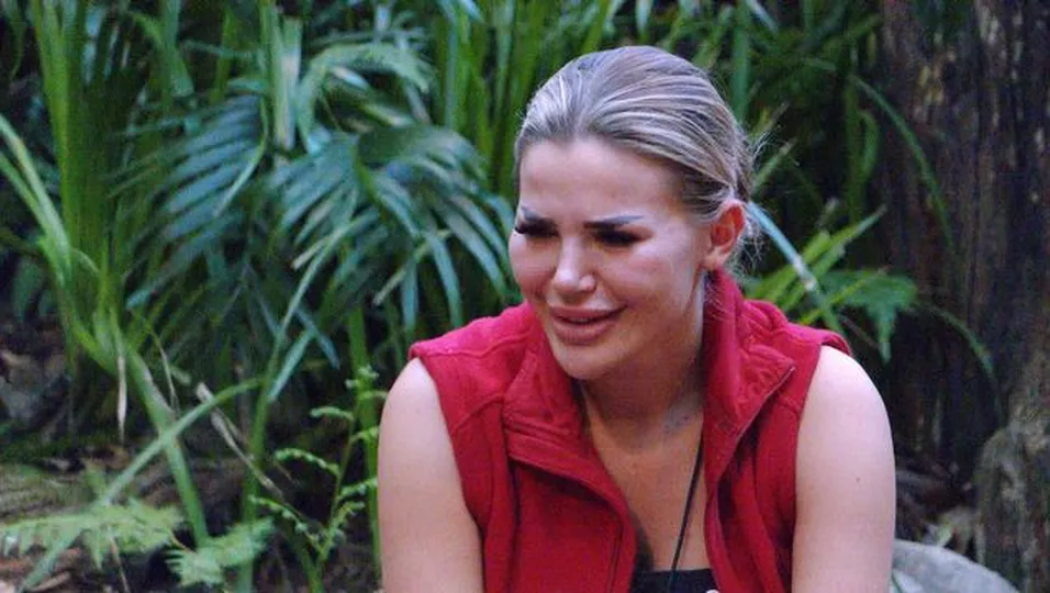Erkannt? Wie Dschungelcamp-Star Kim Virginia vor ihren Beauty-OPs ...