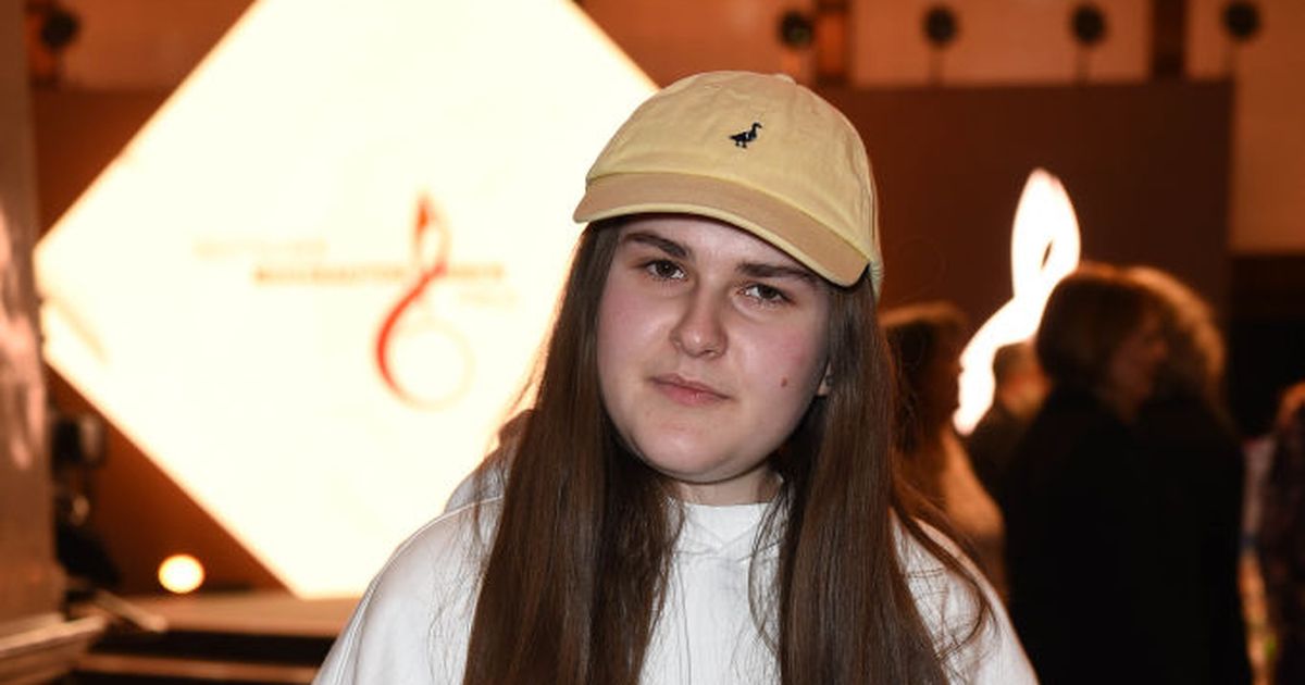 Bunte New Faces Award Music: Luna wird als beste Newcomerin ...